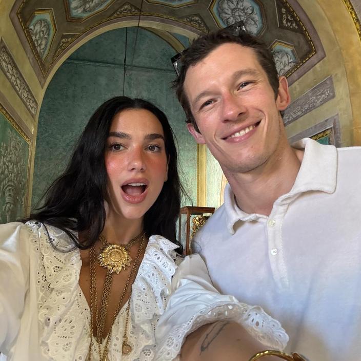 Mariage de Dua Lipa : la folle soirée au palais baroque du Guépard sur ...