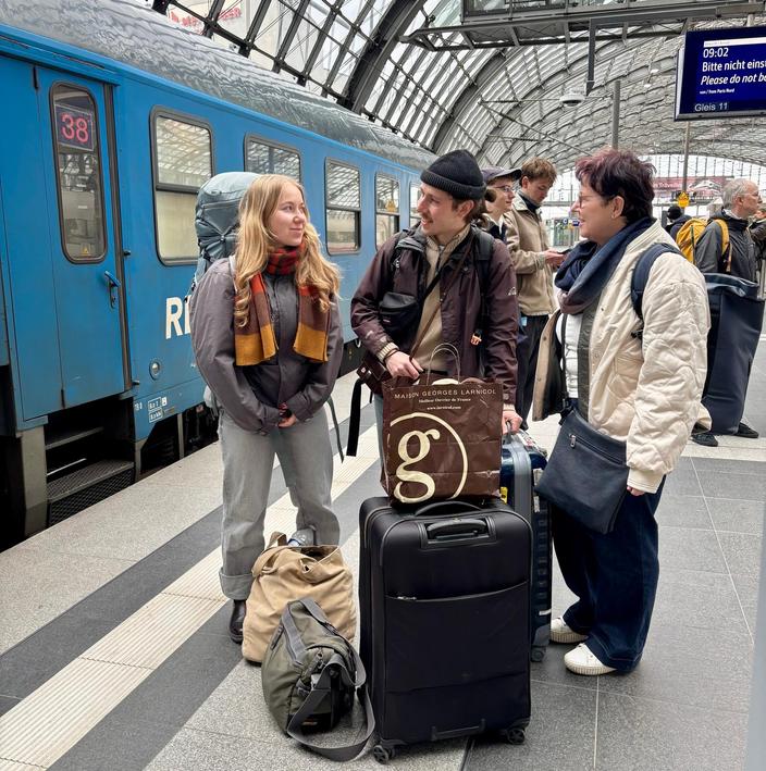 «C’est un voyage dans le voyage» : le train de nuit Paris-Berlin est de ...