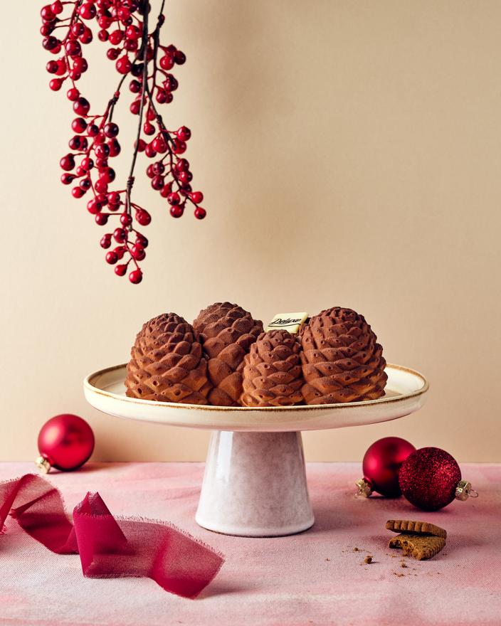Combien coûte la bûche de Noël 2025 de Lidl au spéculoos et au caramel ...