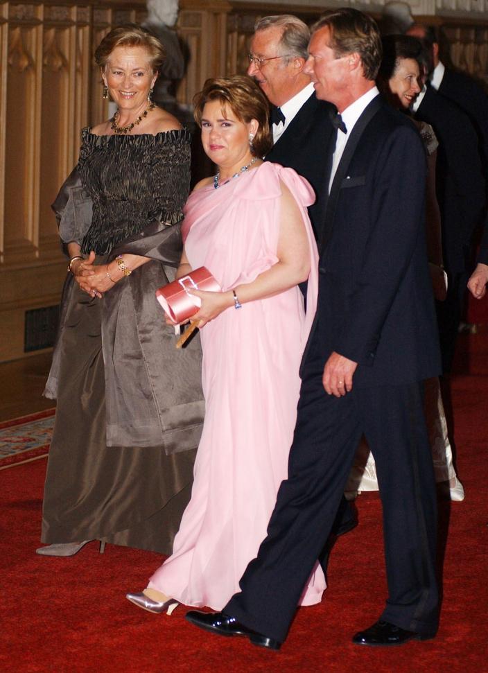 DÉCRYPTAGE – Maria Teresa de Luxembourg : retour sur 25 ans d’élégance ...