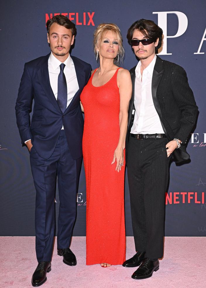Pamela Anderson : 6 mariages, 2 enfants… que sait-on de sa vie privée