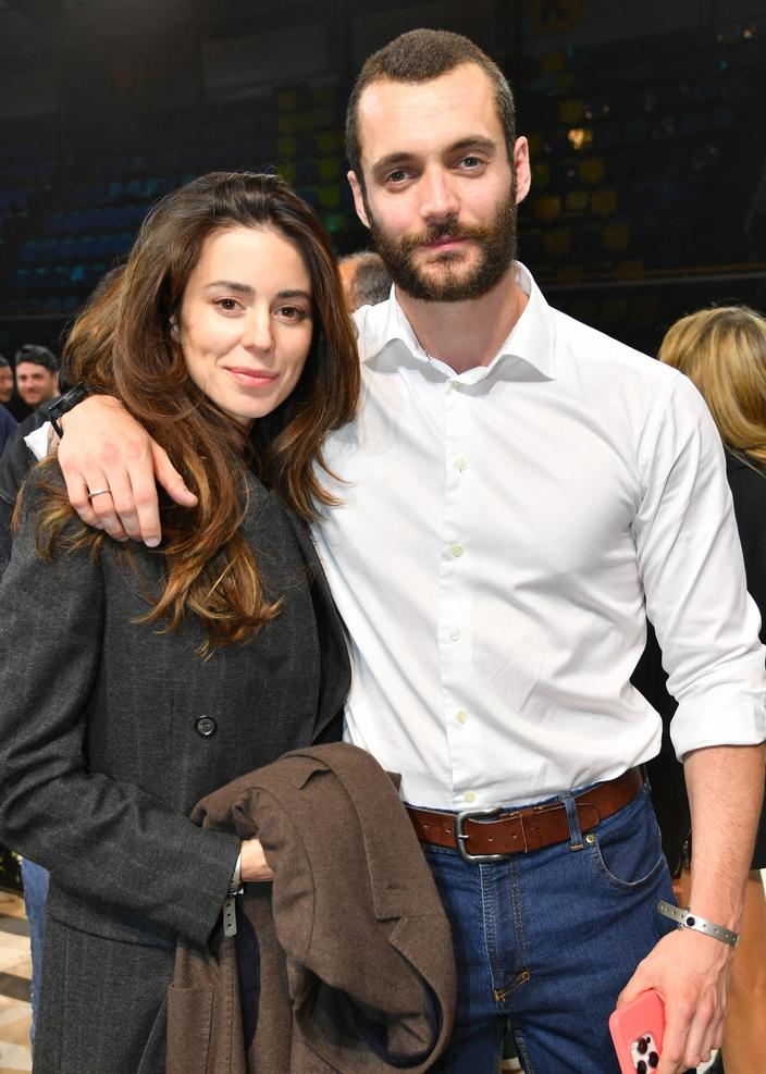 Louis Sarkozy et sa femme Natali : rare apparition en couple lors d’une soirée riche en émotions