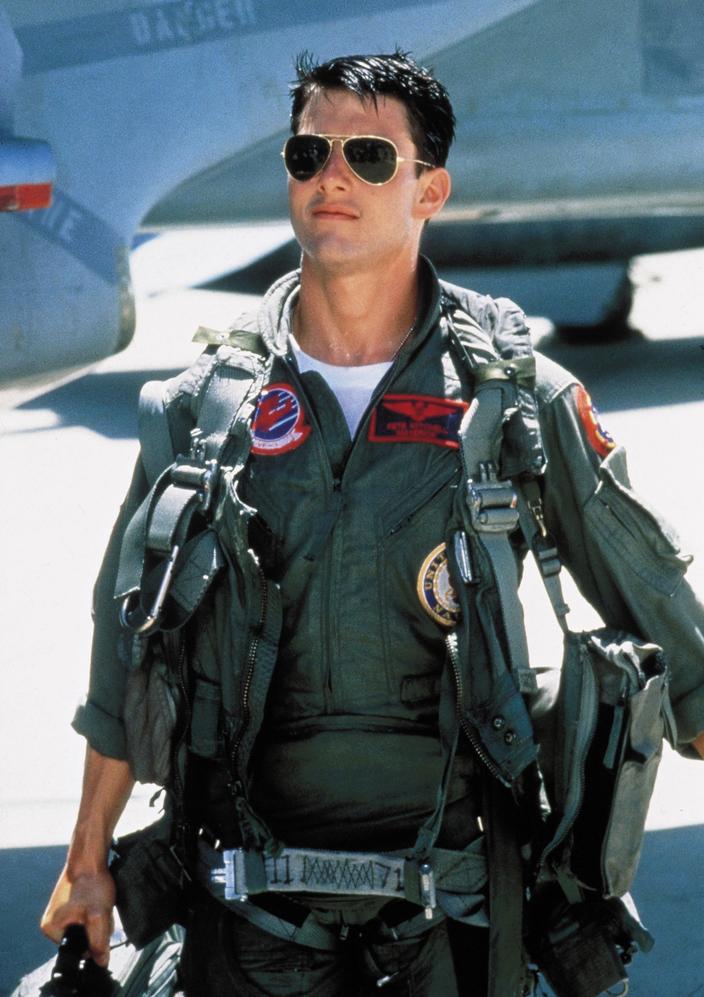 Une référence à Tom Cruise dans Top Gun ? Quand les lunettes de soleil ...