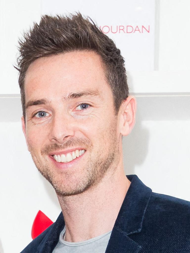 Chris Buncombe : Biographie et actualités