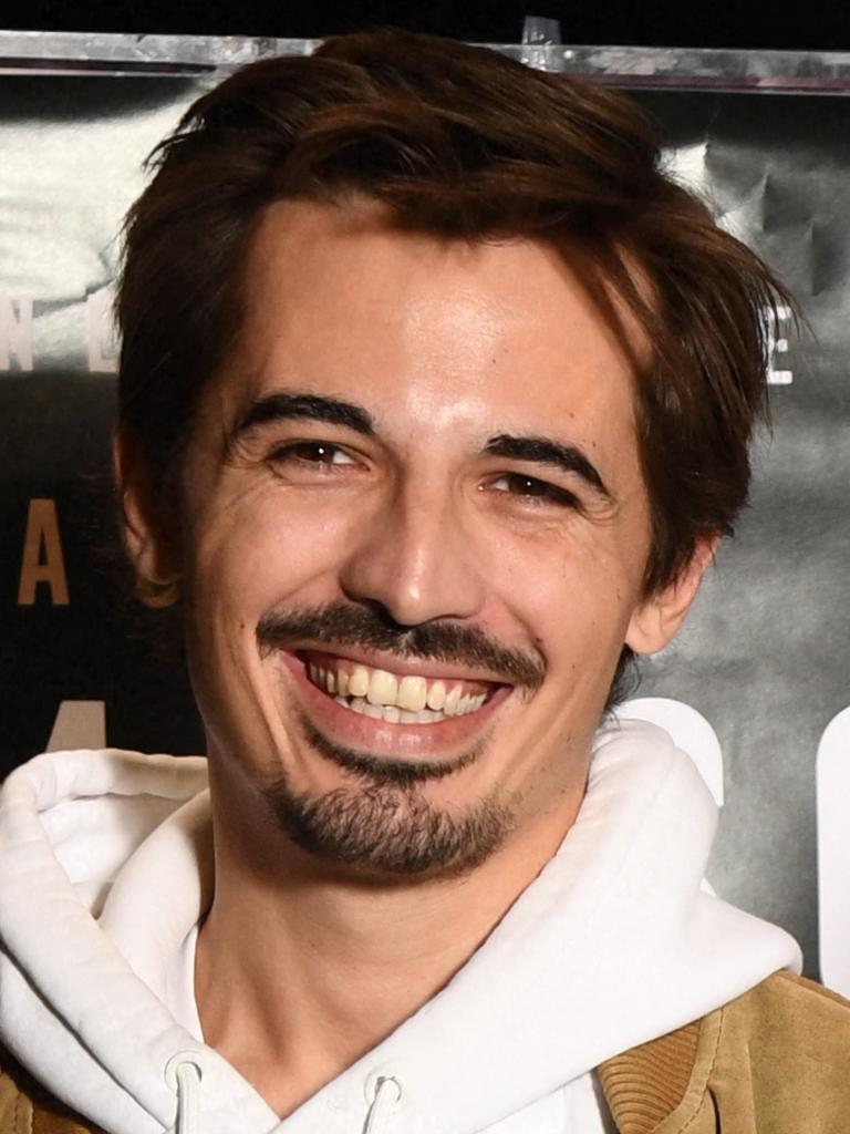 Biographies des stars et du gotha - Gala