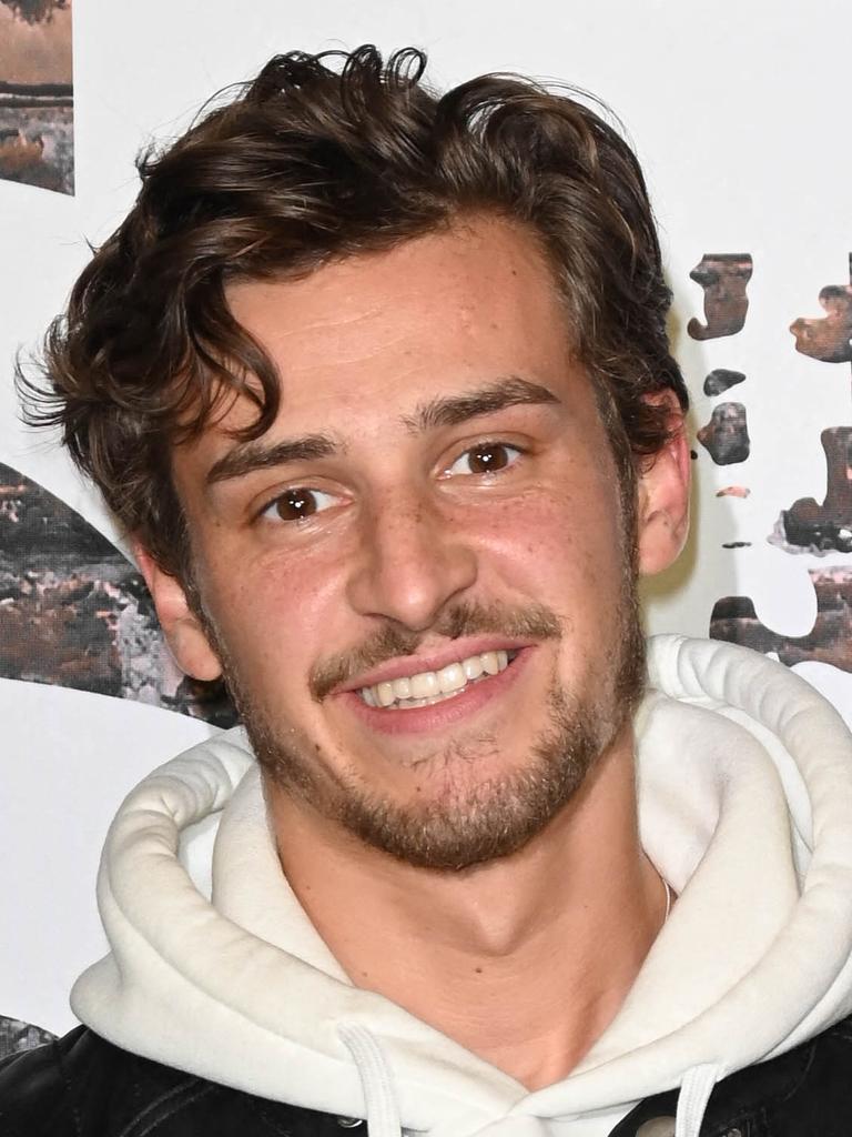 Adrien Caby : Biographie et actualités