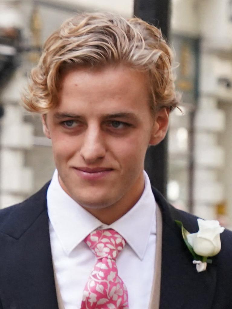 Alexander Ogilvy : Biographie et actualités