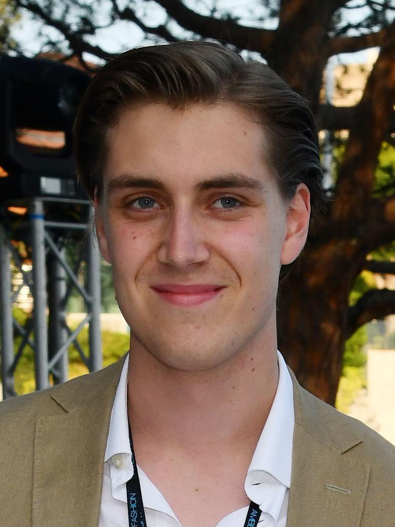Ben-Sylvester Strautmann : Biographie et actualités