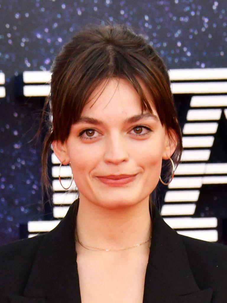 Emma MacKey : Biographie et actualités