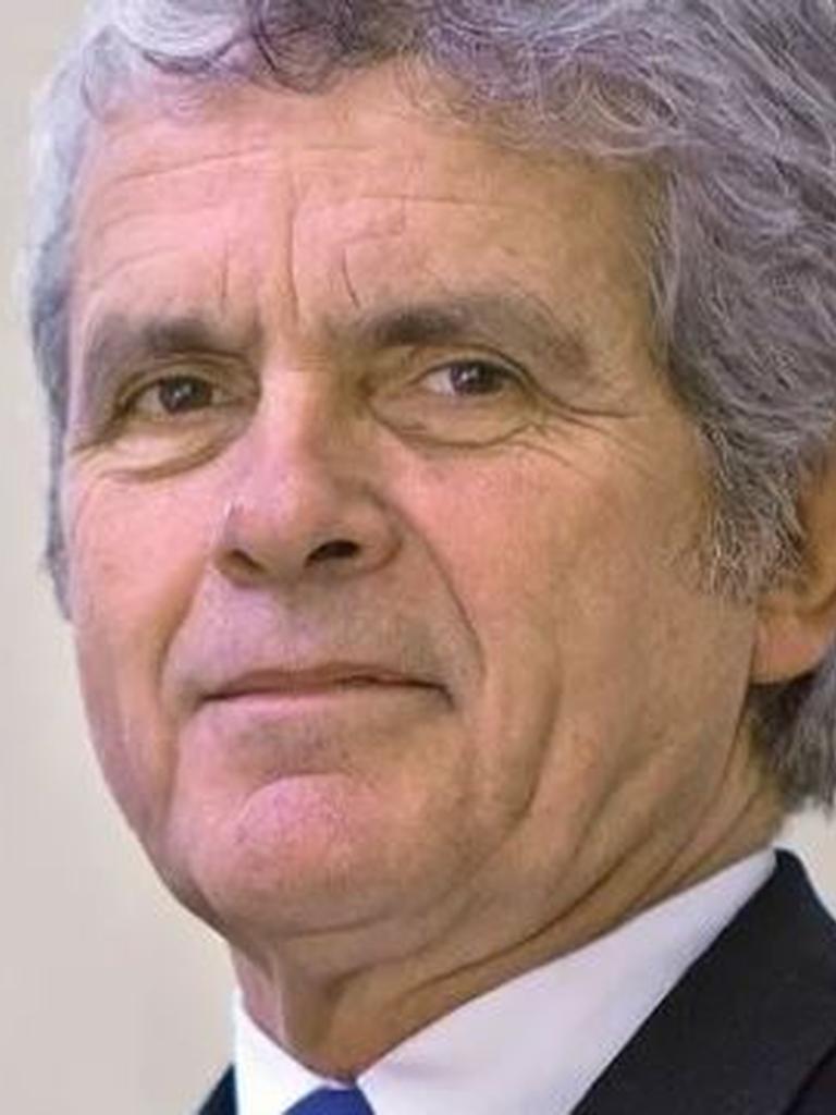 Claude Sérillon