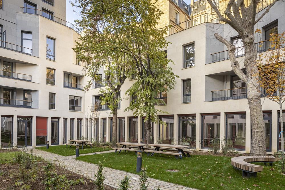 À Paris, un ancien orphelinat transformé en laboratoire de mixité sociale