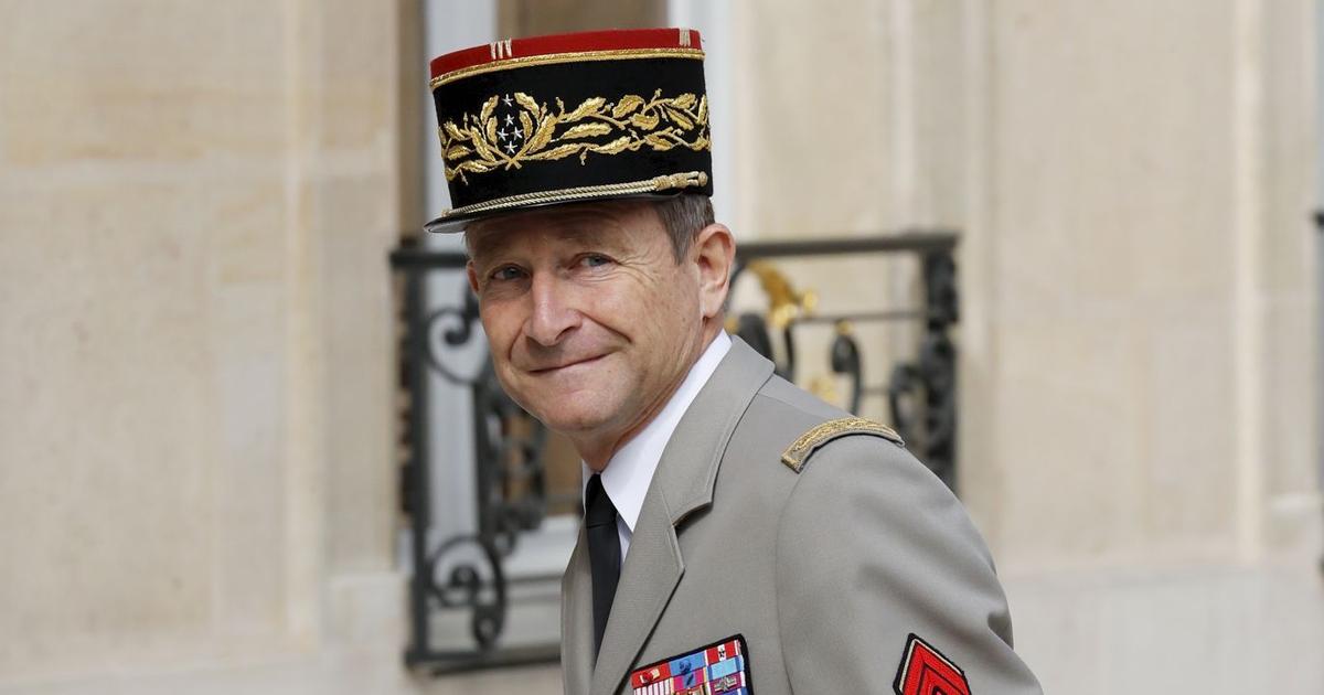 Général Pierre de Villiers, de son propre chef