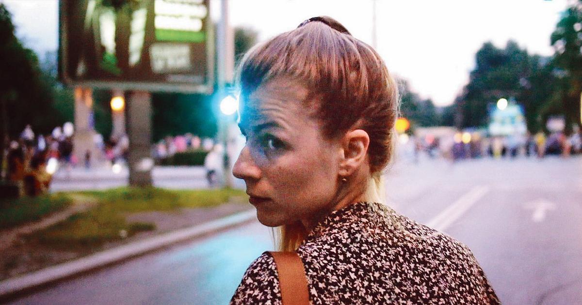 Je vois rouge: espionnage intime