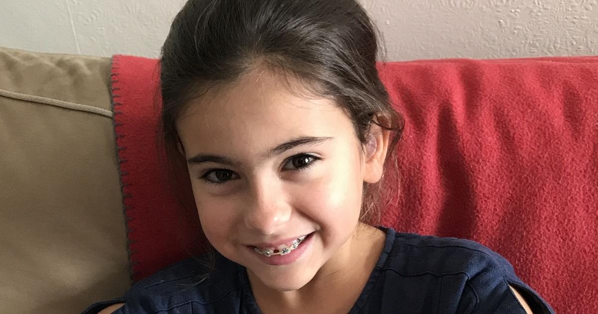 Atteinte d’une maladie très rare, Calixte attend un traitement