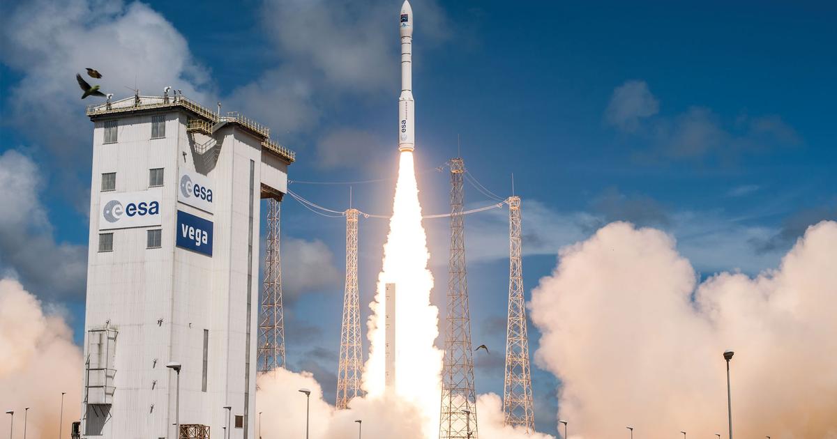 L’Europe lance sa première fusée multisatellite