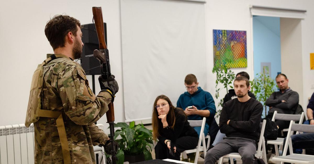 Dans l’ouest de l’Ukraine, des jeunes se préparent pour prendre les ...