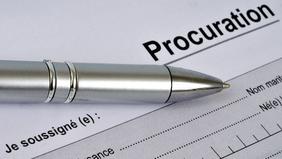 Donner une procuration à un proche