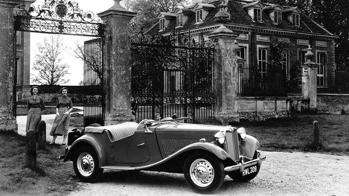 Rétromobile, un siècle de records