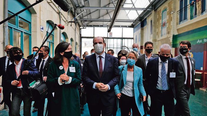 Emploi: Castex dégage 1,4 milliard pour la formation