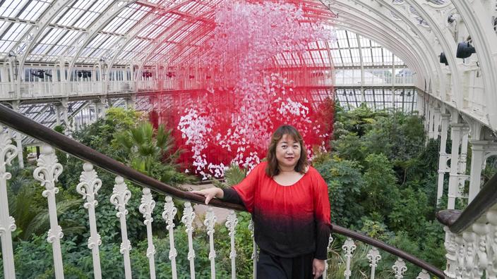 Se laisser prendre dans la toile de fils rouges de l’artiste japonaise ...