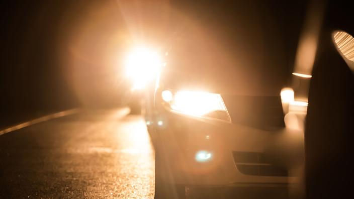 Feux de route: quand faut-il les utiliser?