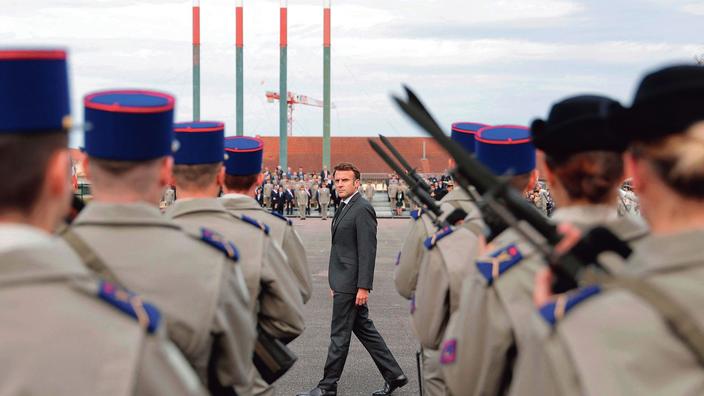 L’armée prépare les esprits à la possibilité de la guerre