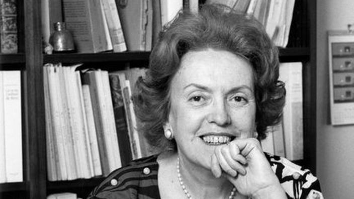 Simone Bertière: femmes de pouvoir, pouvoir des femmes