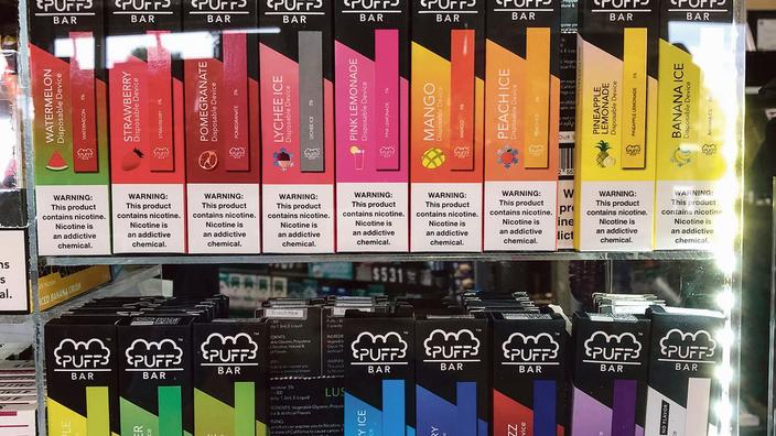 La «puff», cette cigarette électronique jetable, bouleverse le marché ...