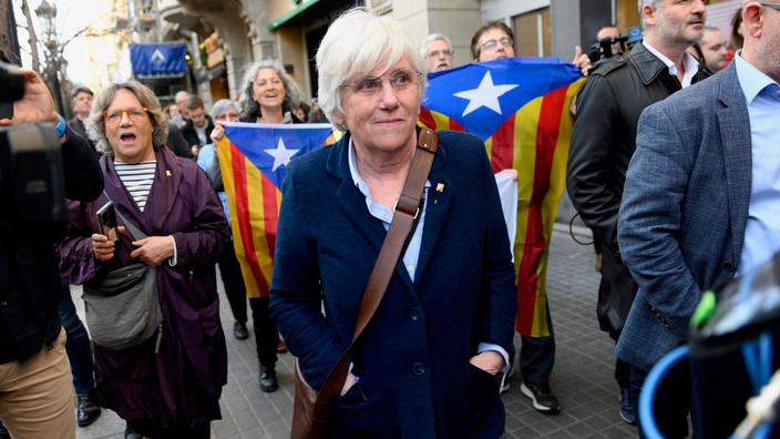Une eurodéputée catalane tente de rentrer en Espagne