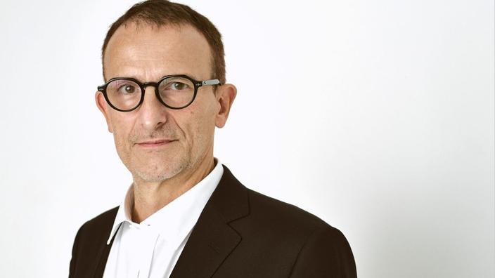 Gilbert Cette: «L’impôt, un mauvais réflexe “génétiquement” français»