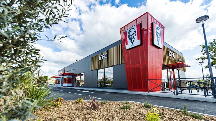 Comment KFC s’est imposé dans le paysage français du fast-food en ...