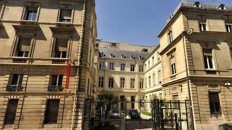 Combien rapportera la vente du siège du Parti socialiste ? - Figaro ...