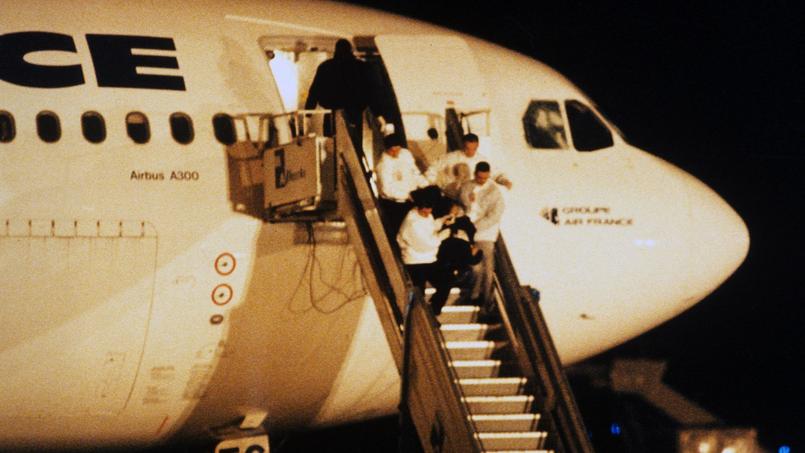 Commandos de légende: décembre 1994, Noël de terreur à bord du Vol AF8969