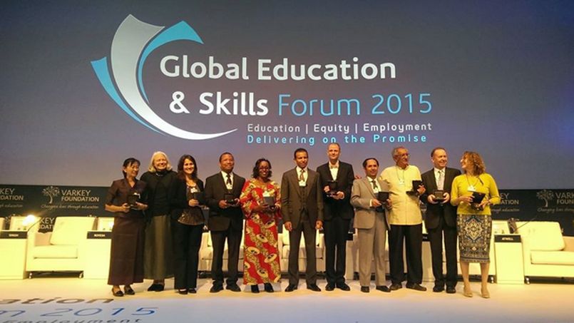 Ses élèves lisent 40 livres par an, elle est élue «meilleure prof du ...