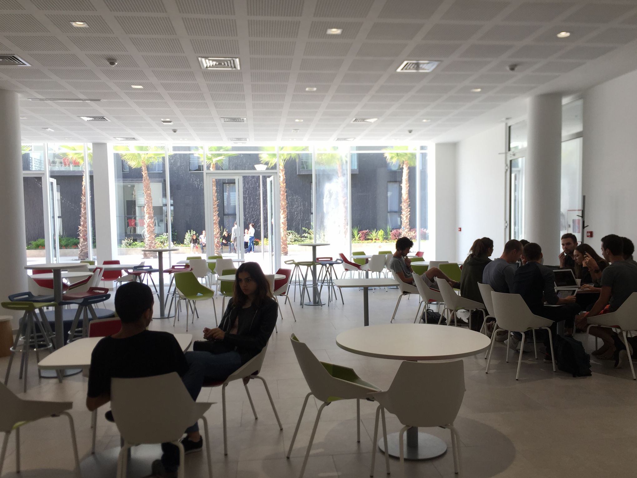 Mon avis sur le campus de l’Essec au Maroc : «Nous sommes au bord de la ...