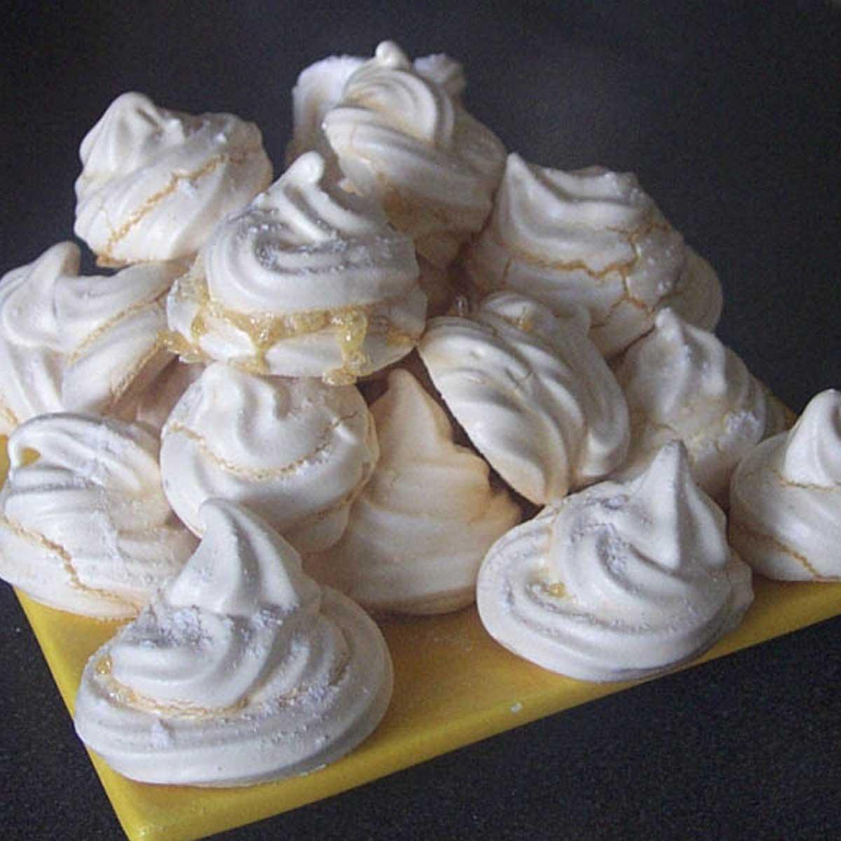 Recette meringue française - Cuisine / Madame Figaro