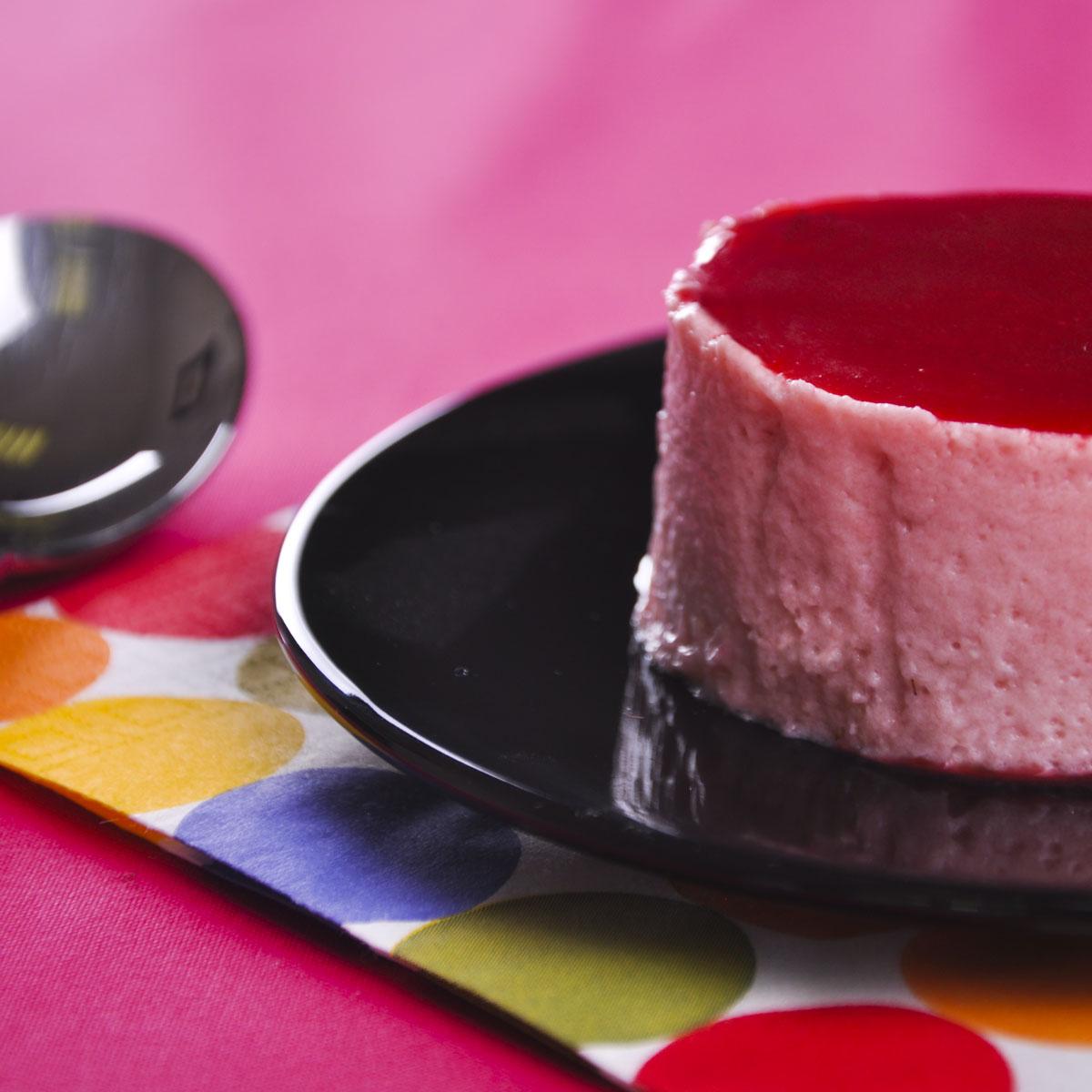 Recette bavarois aux fraises - Cuisine / Madame Figaro