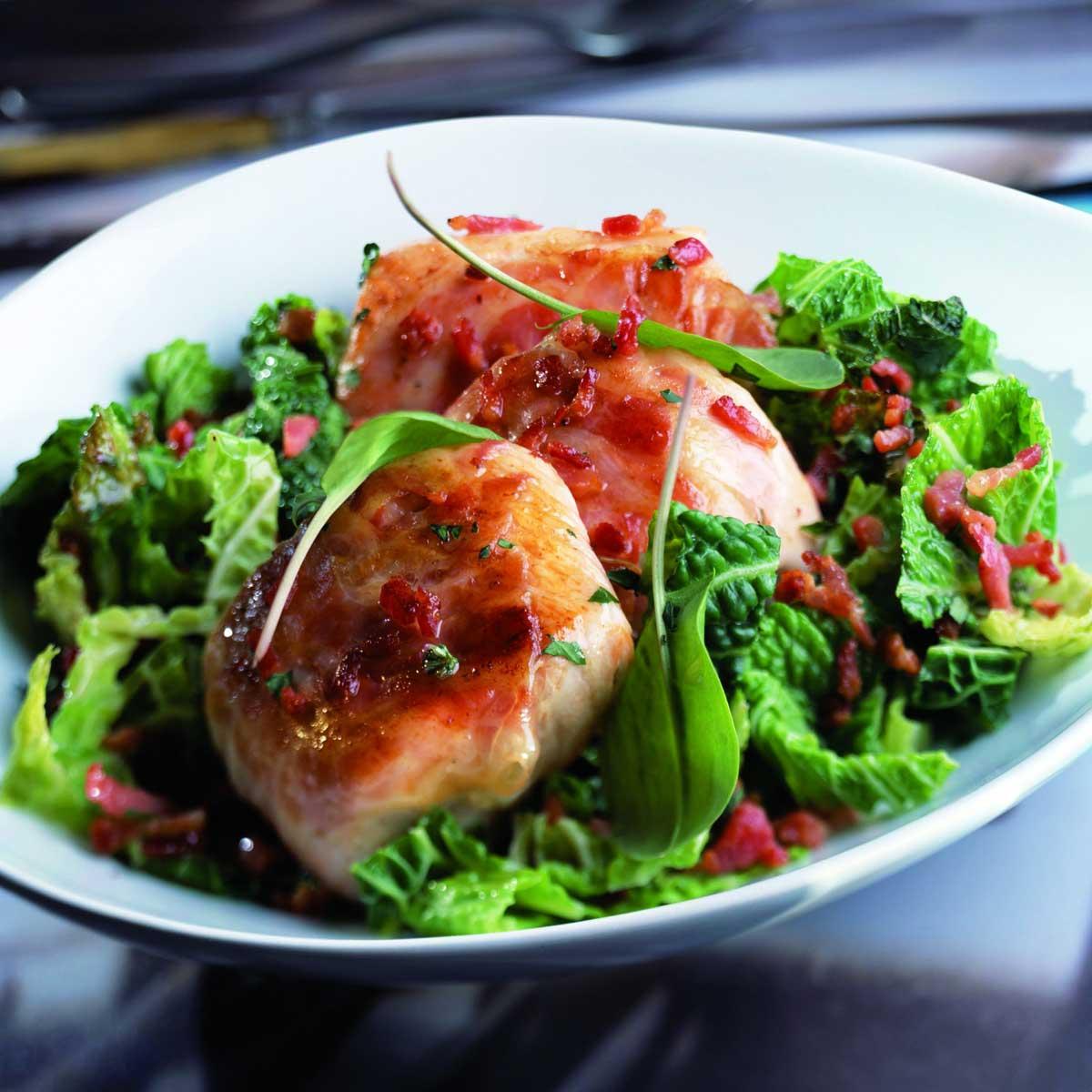 Recette blancs de poulet poêlés au chou et à la tomate - Cuisine ...