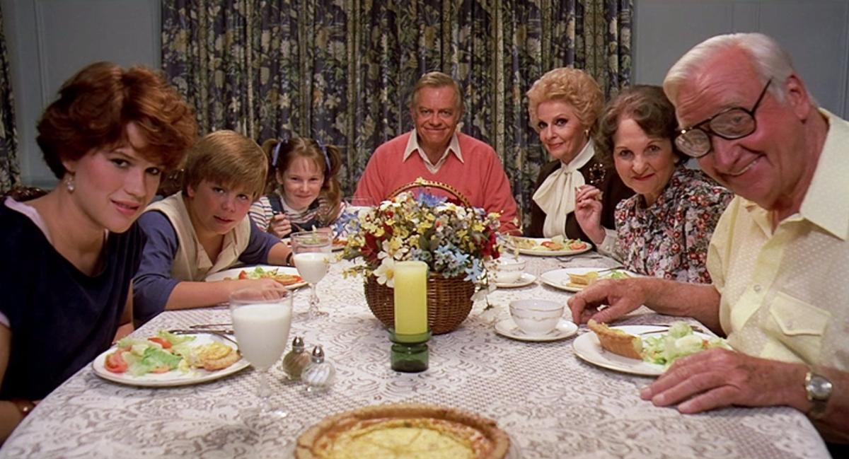 Noël : comment survivre au repas de famille ? - Madame Figaro