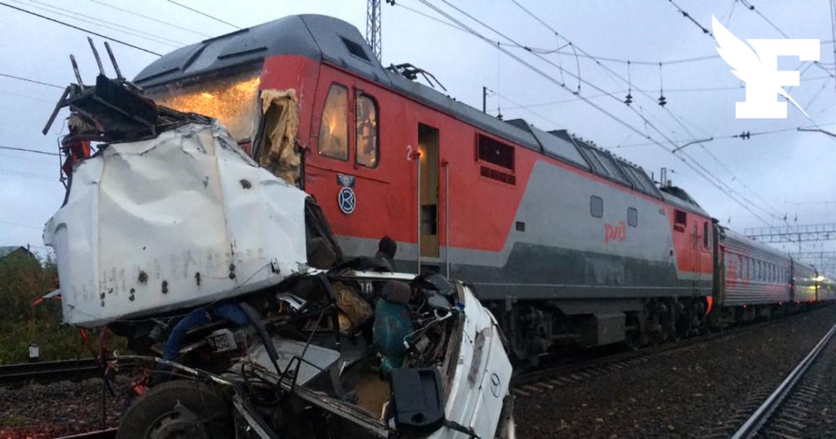 Russie: un accident entre un bus et un train fait un mort et onze blessés