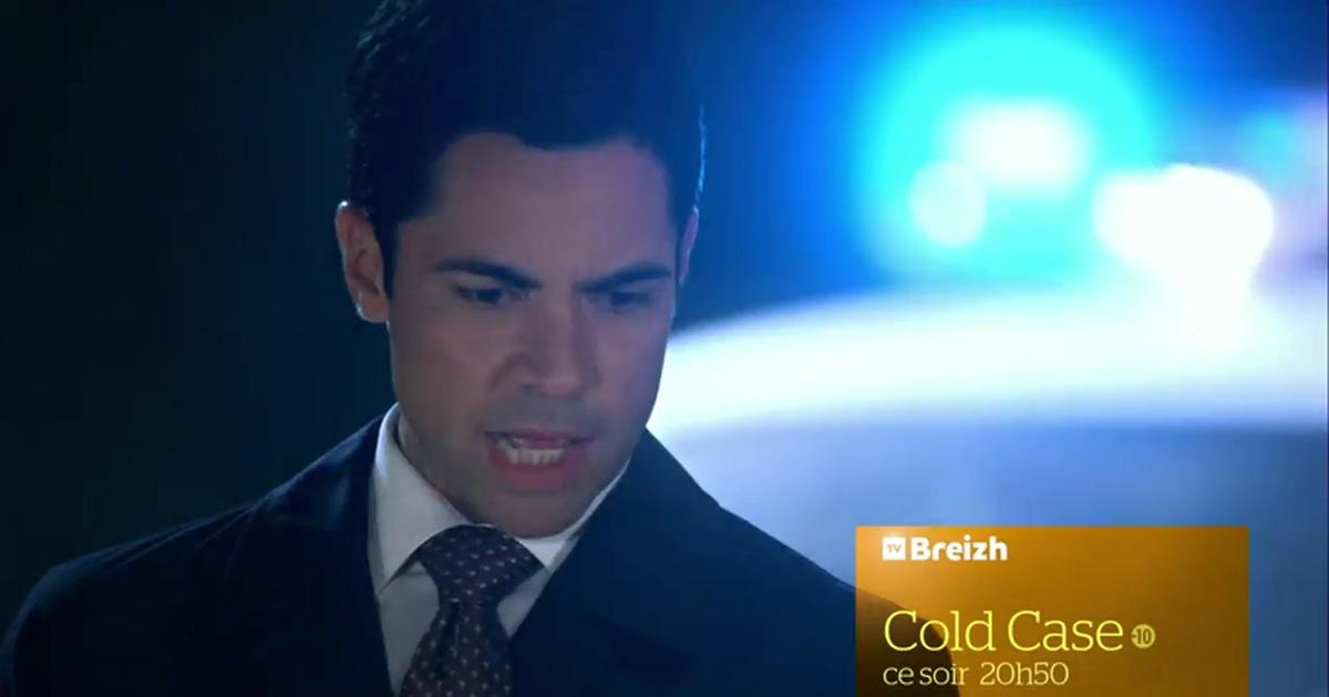 Cold Case - Saison 7 - Épisode 10 : Du sang sur la glace