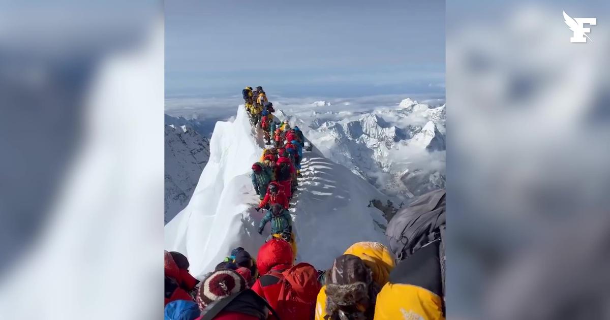 Les images impressionnantes des embouteillages au sommet de l'Everest