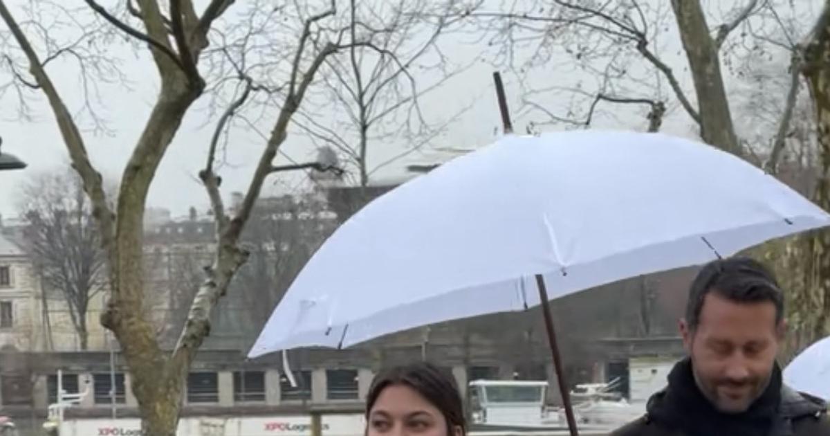 Louane au défilé Patou