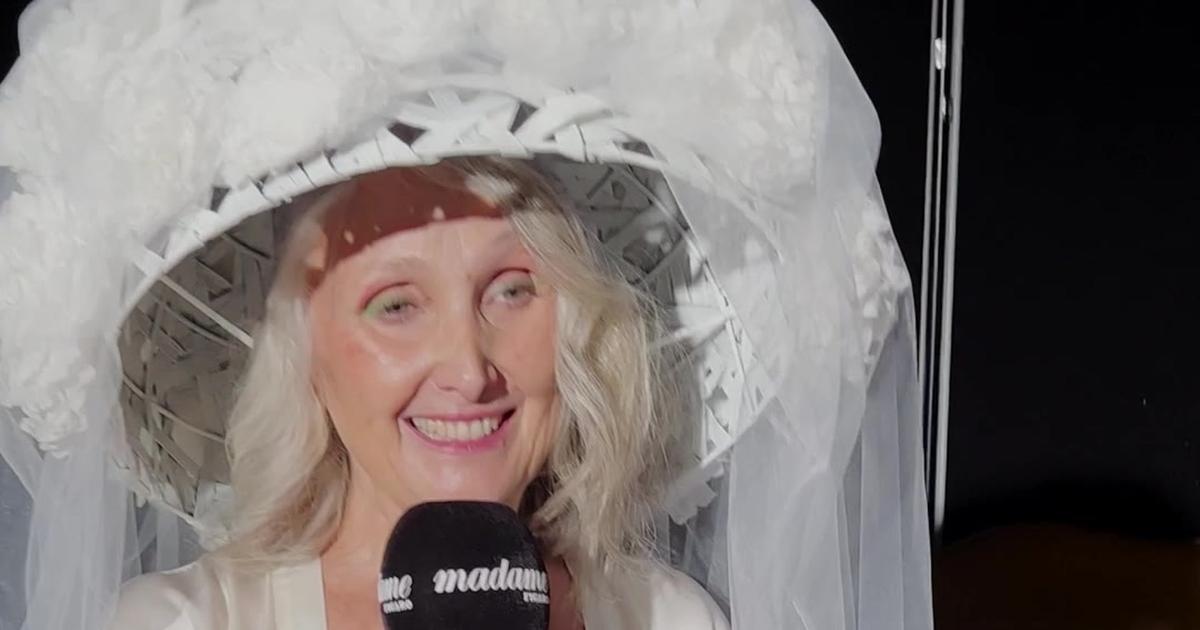 Rencontre avec Caroline Ida Ours, le mannequin sexagénaire qui bouscule ...