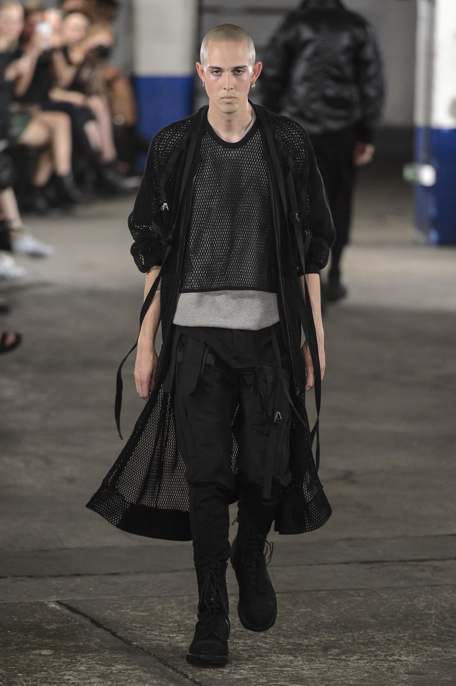 Défilé Julius printemps-été 2018 Homme - Madame Figaro