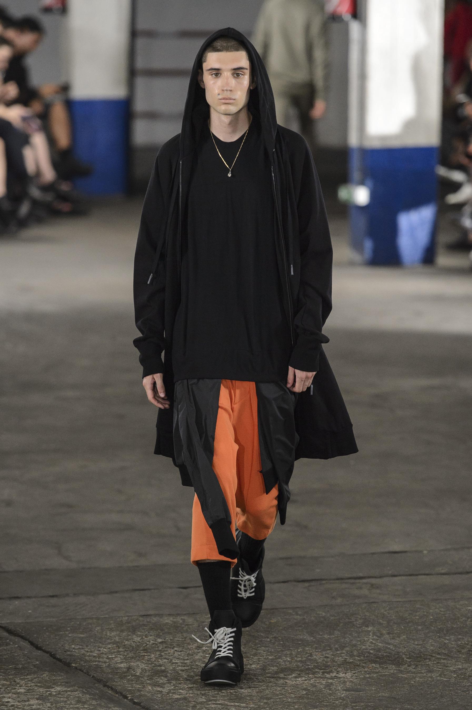 Défilé Julius printemps-été 2018 Homme - Madame Figaro