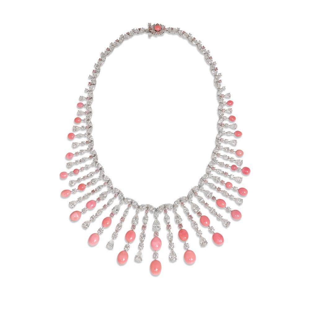 Haute Joaillerie : sobriété et élégance dominent les créations...