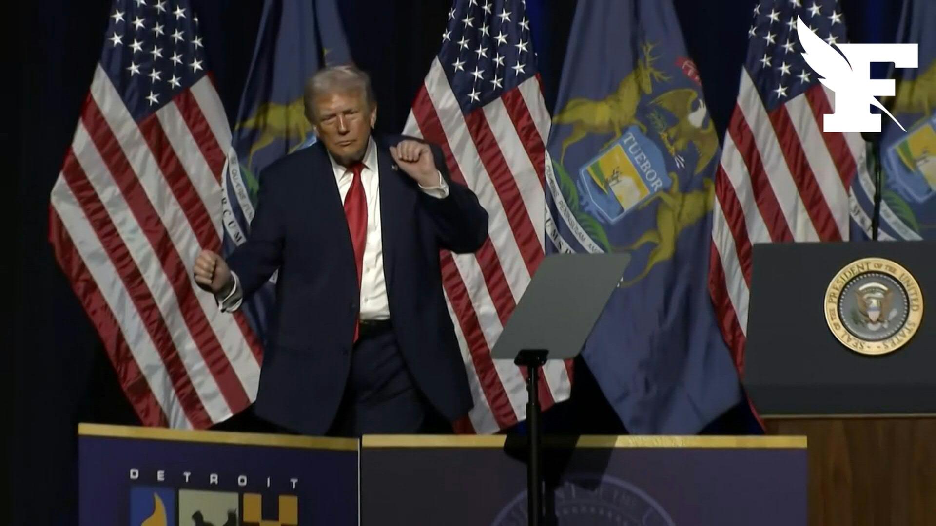 «Cet idiot ne sera bientôt plus là», déclare Donald Trump à propos du ...