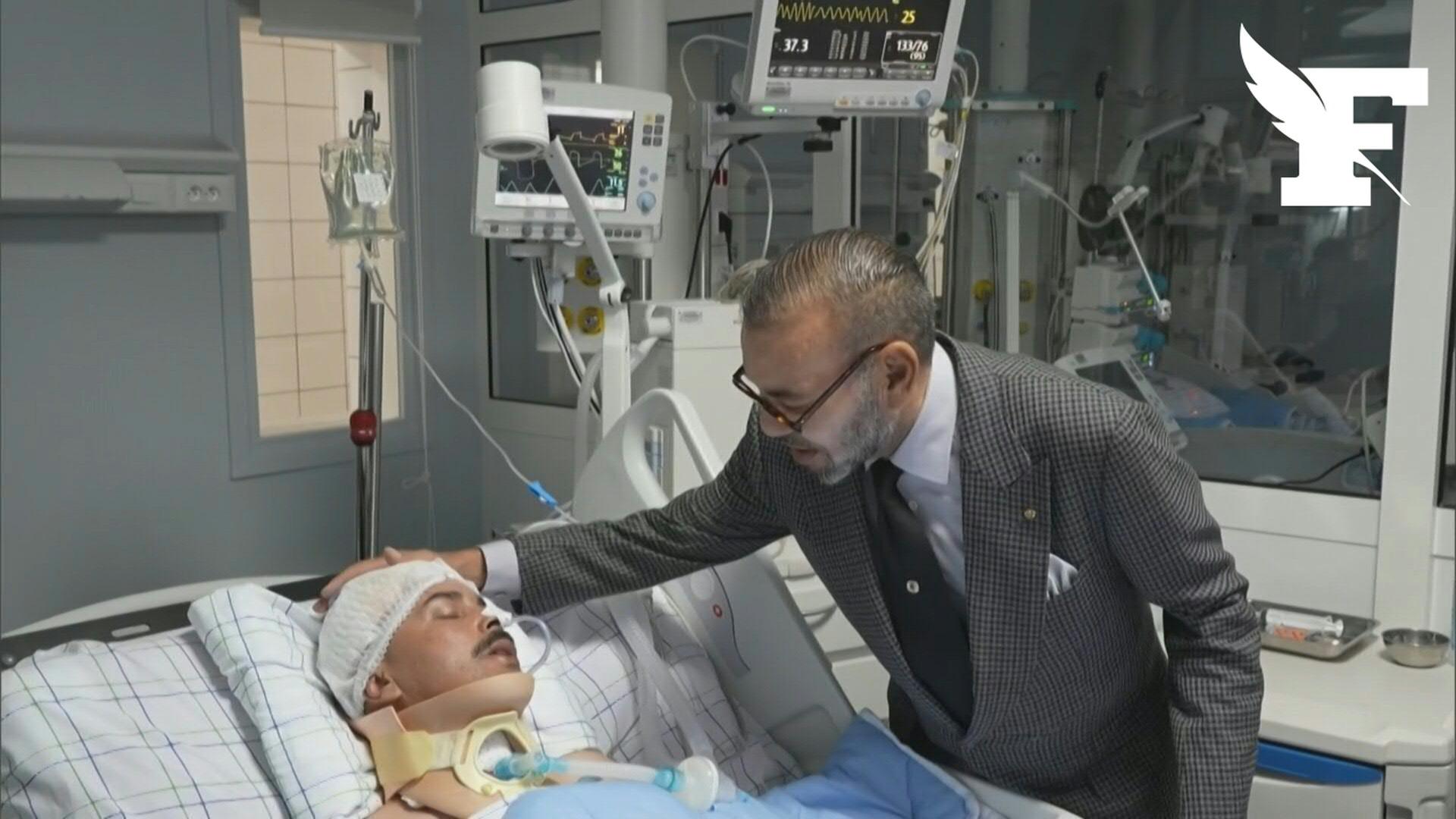 Séisme au Maroc: le roi Mohammed VI s’est rendu auprès des blessés