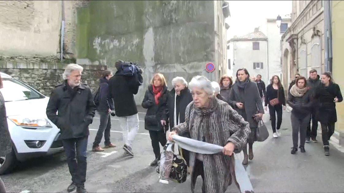 Trèbes : l'arrivée des paroissiens à la messe en hommage aux victimes